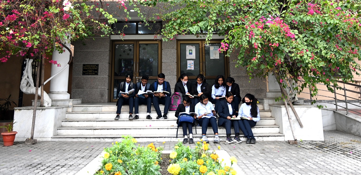 Welcome to Cotton University, Assam, India, A State University